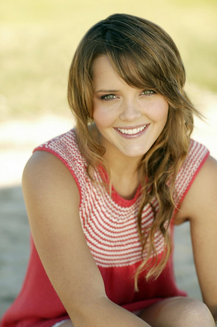Rebecca Breeds Pictures Galleries And Images